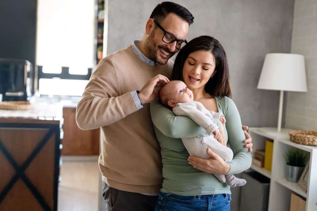 Newborn Baby Tips: Infant Care Pediatrician for Newborn Mom